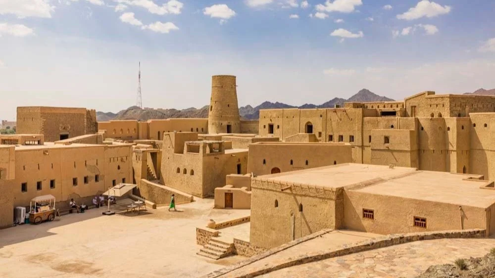 Oman Travel Guide — Walk My World