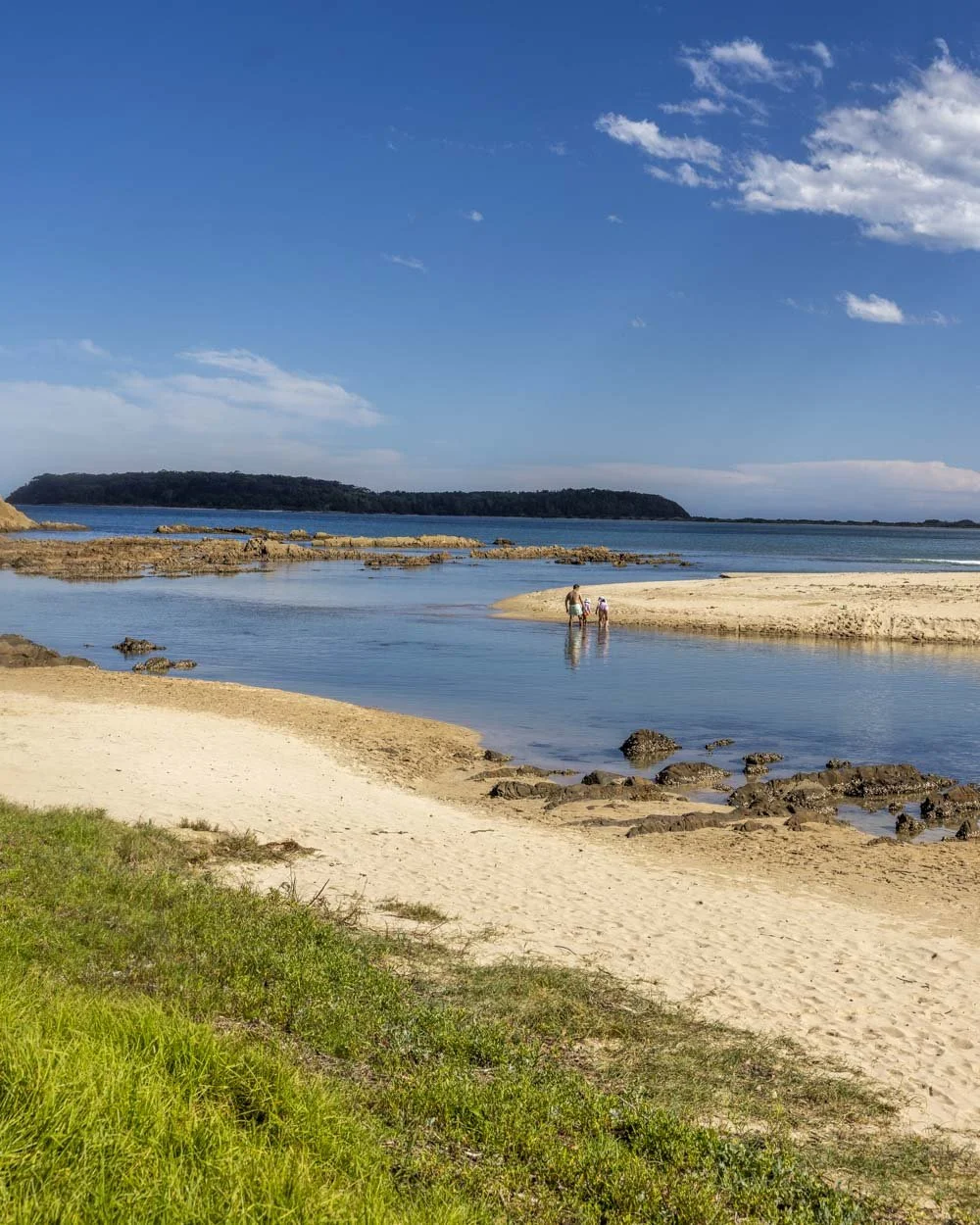 Broulee Cove: swimming at Bateman's Bay electric blue inlet — Walk My World
