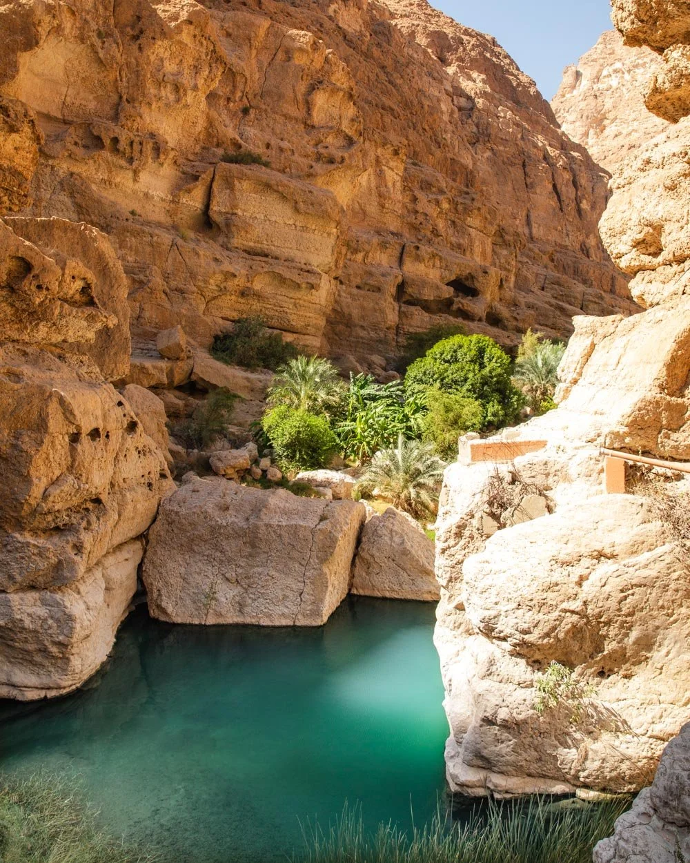 Wadi Shab: what to expect & how to escape the crowds — Walk My World