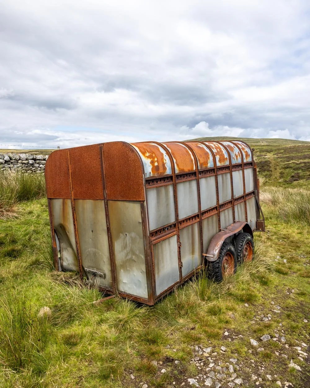 Cow Dub & Ease Gill Kirk: two hidden gems in the Yorkshire Dales — Walk ...