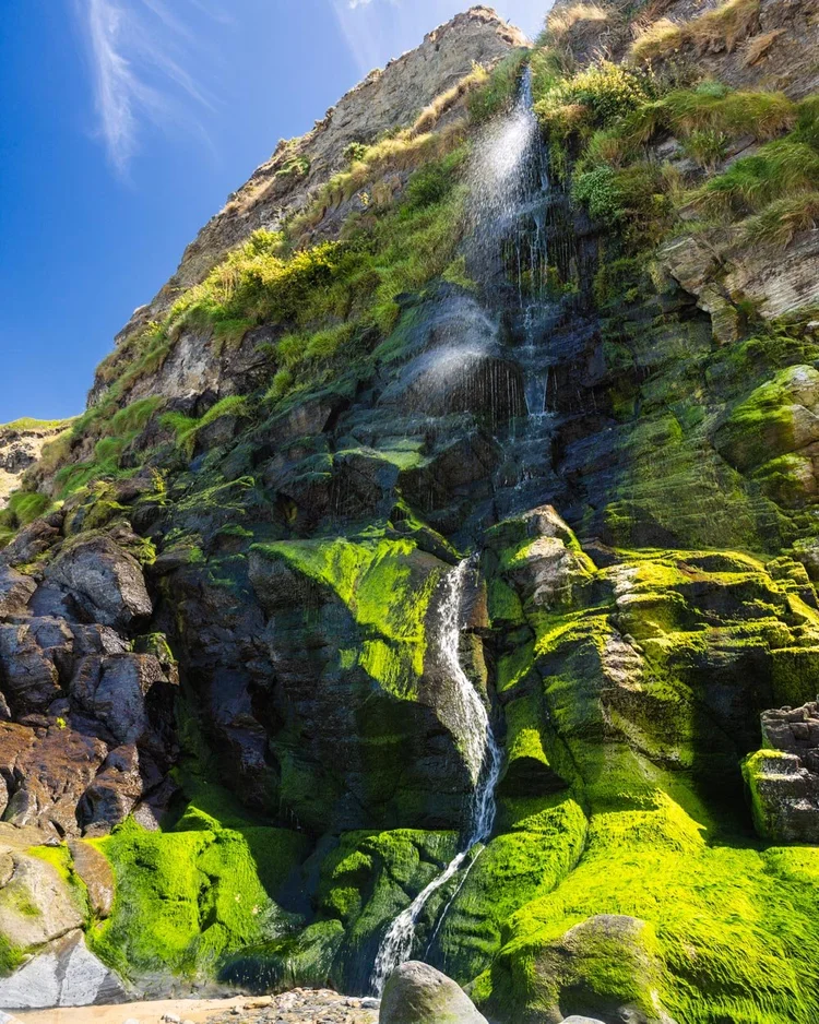 Tresaith Waterfall: how to find it plus tips for tides and rainfall ...