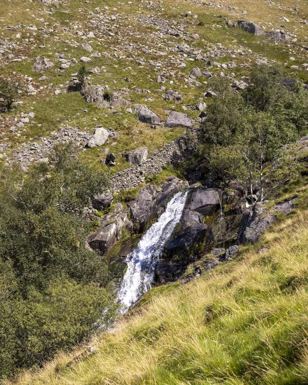Hayeswater Gill: hidden waterfall pools and a spectacular mountain tarn ...