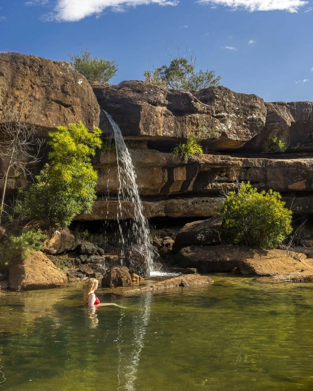 Sandy Creek Falls: Jervis Bay's secret waterfall swimming hole — Walk ...