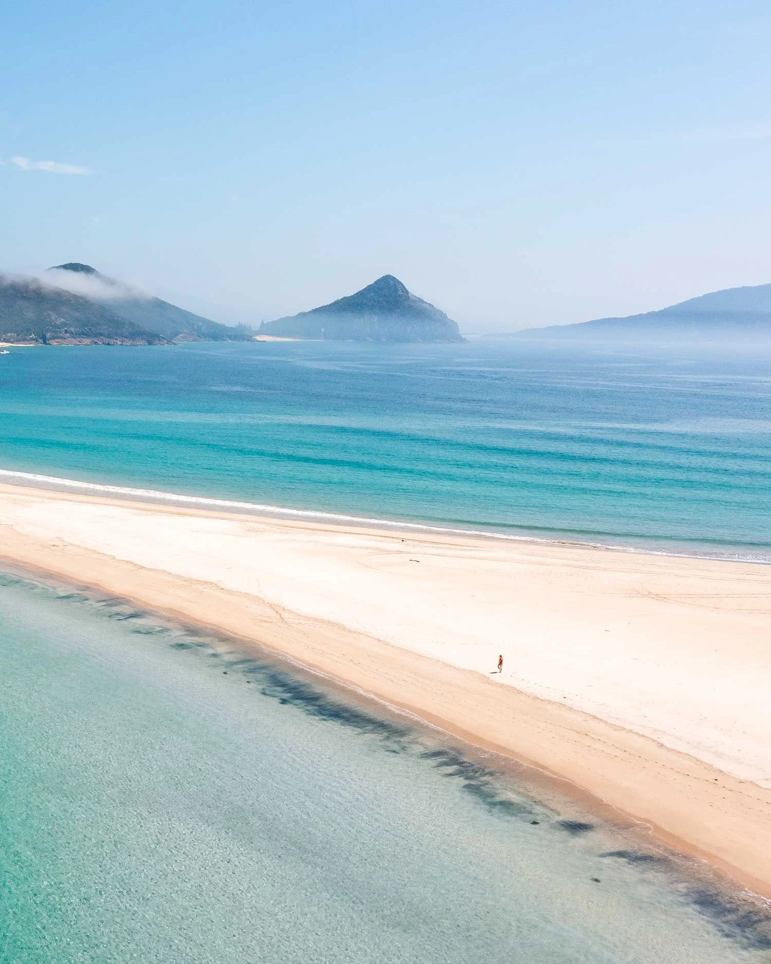 Crossing the spit to Fingal Island: one of Port Stephens best ...
