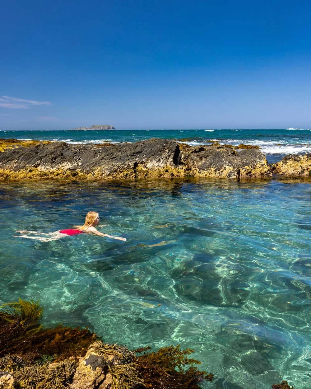 Lilli Pilli Rockpool: a little known swim spot in Batemans Bay — Walk ...