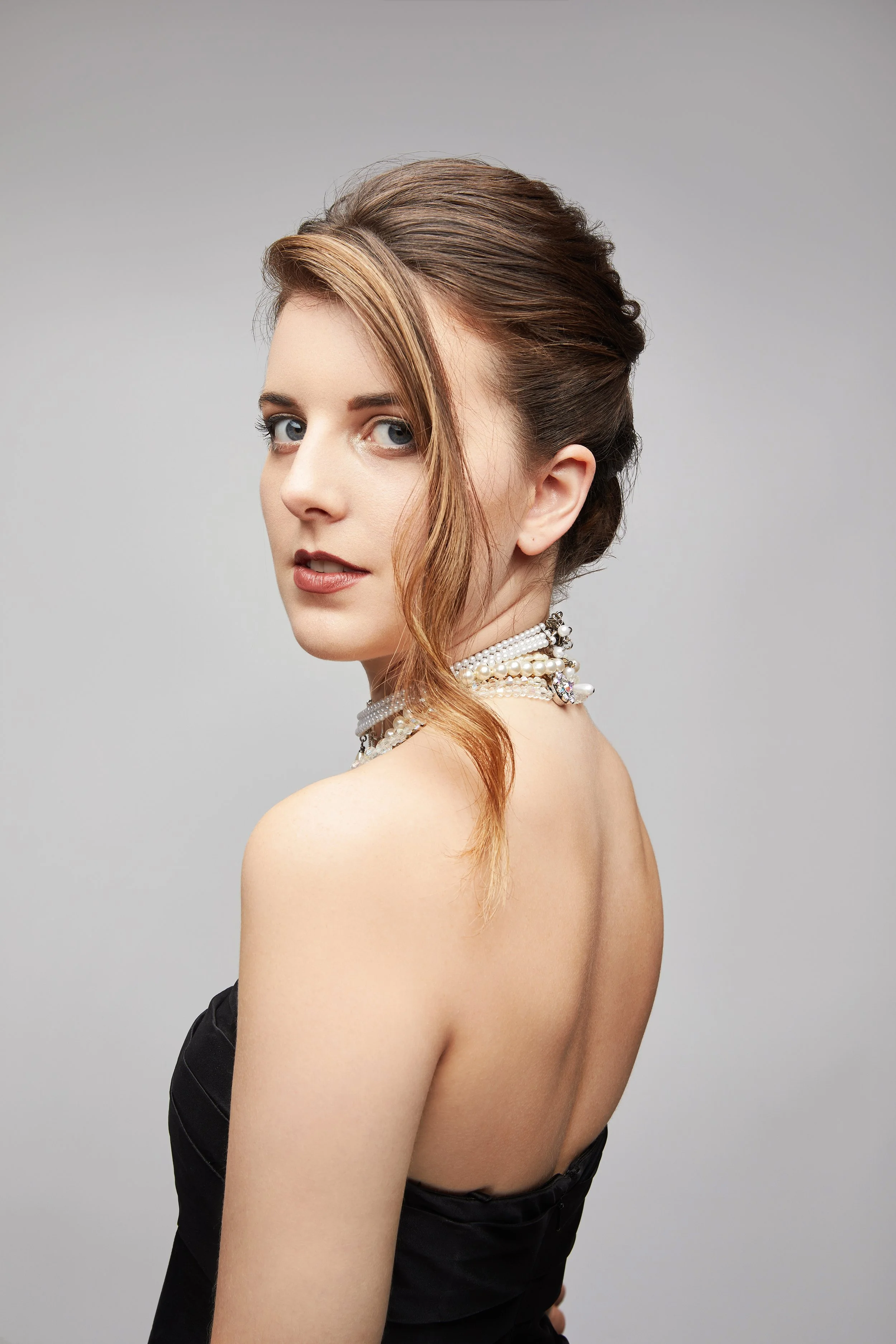 Simone McIntosh, mezzo-soprano — Teatro Nuovo