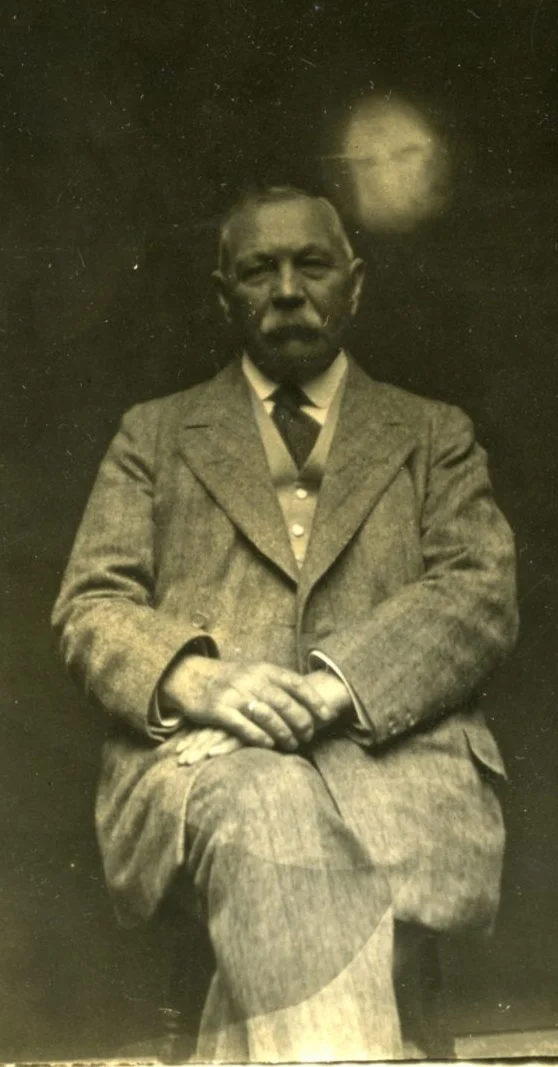 GHOSTS OF SIR ARTHUR CONAN DOYLE — DINNER AND SPIRITS
