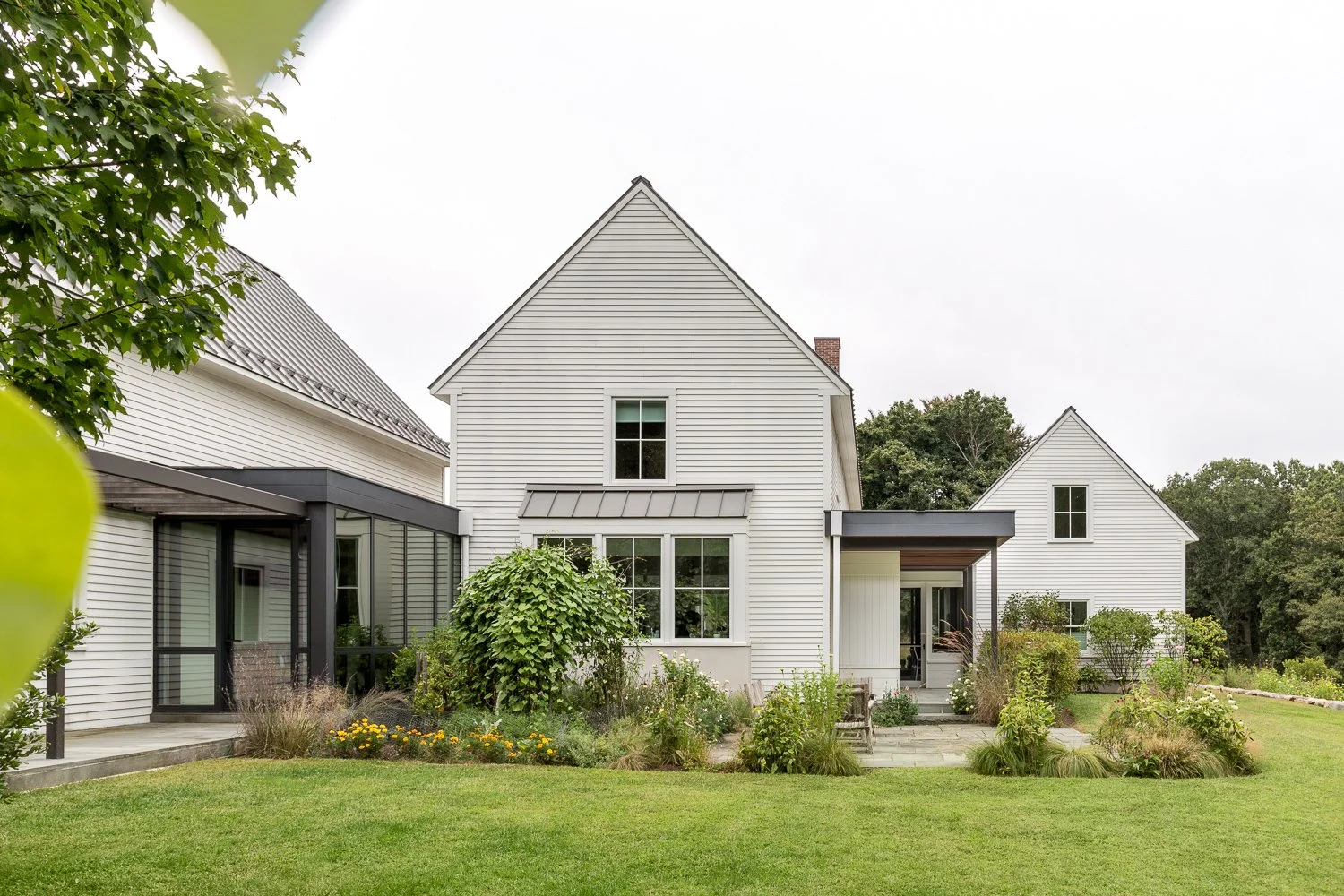Farmhouse in a Meadow — Elliott Architects