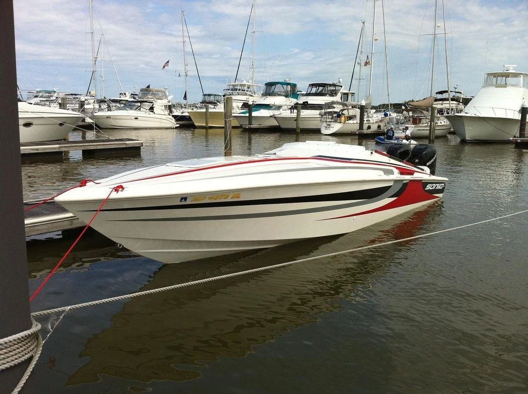 Ultra Rare Sonic USA 31 SS: Twin Mercury Verado Outboards Push This ...