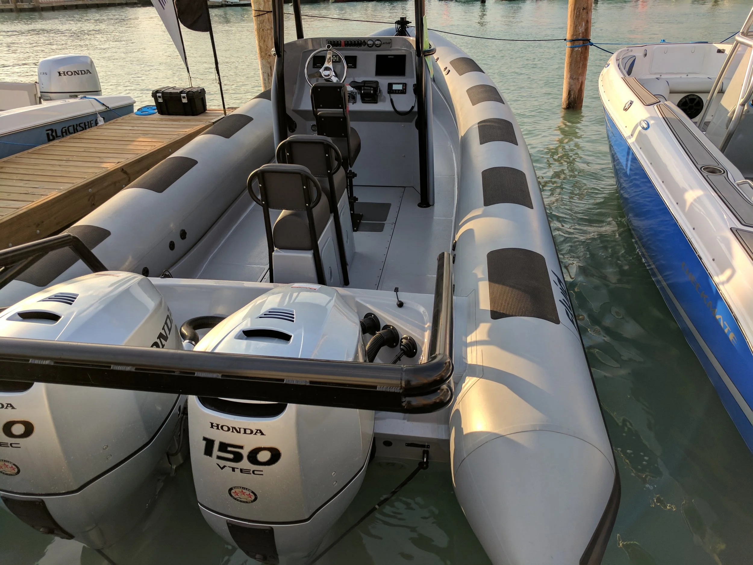 The Ultimate Outboard Engine Buyer's Guide: Heavy on the Power — Wave ...