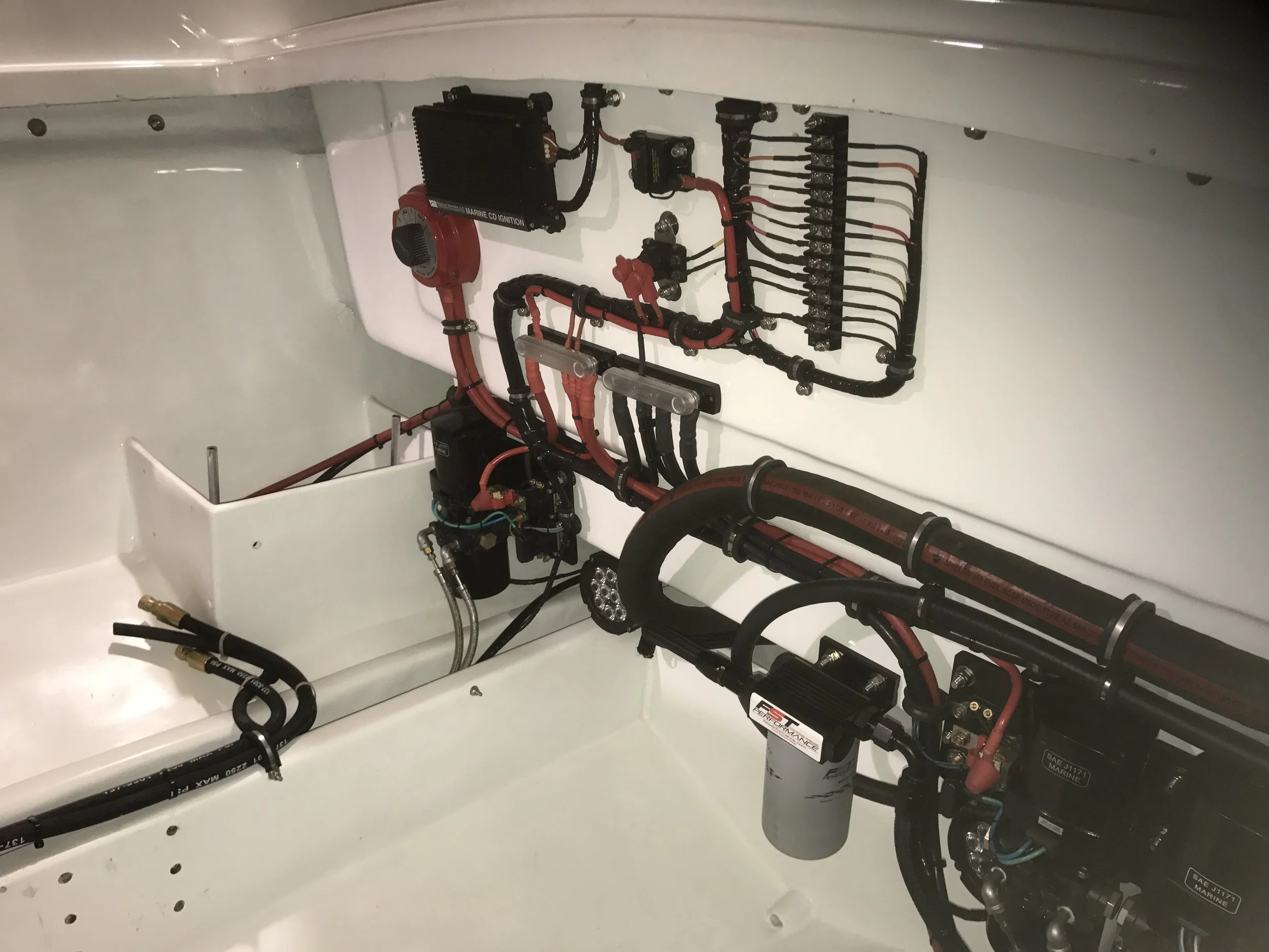 A Legendary 24 Pantera: Built to Perfection — Wave To Wave