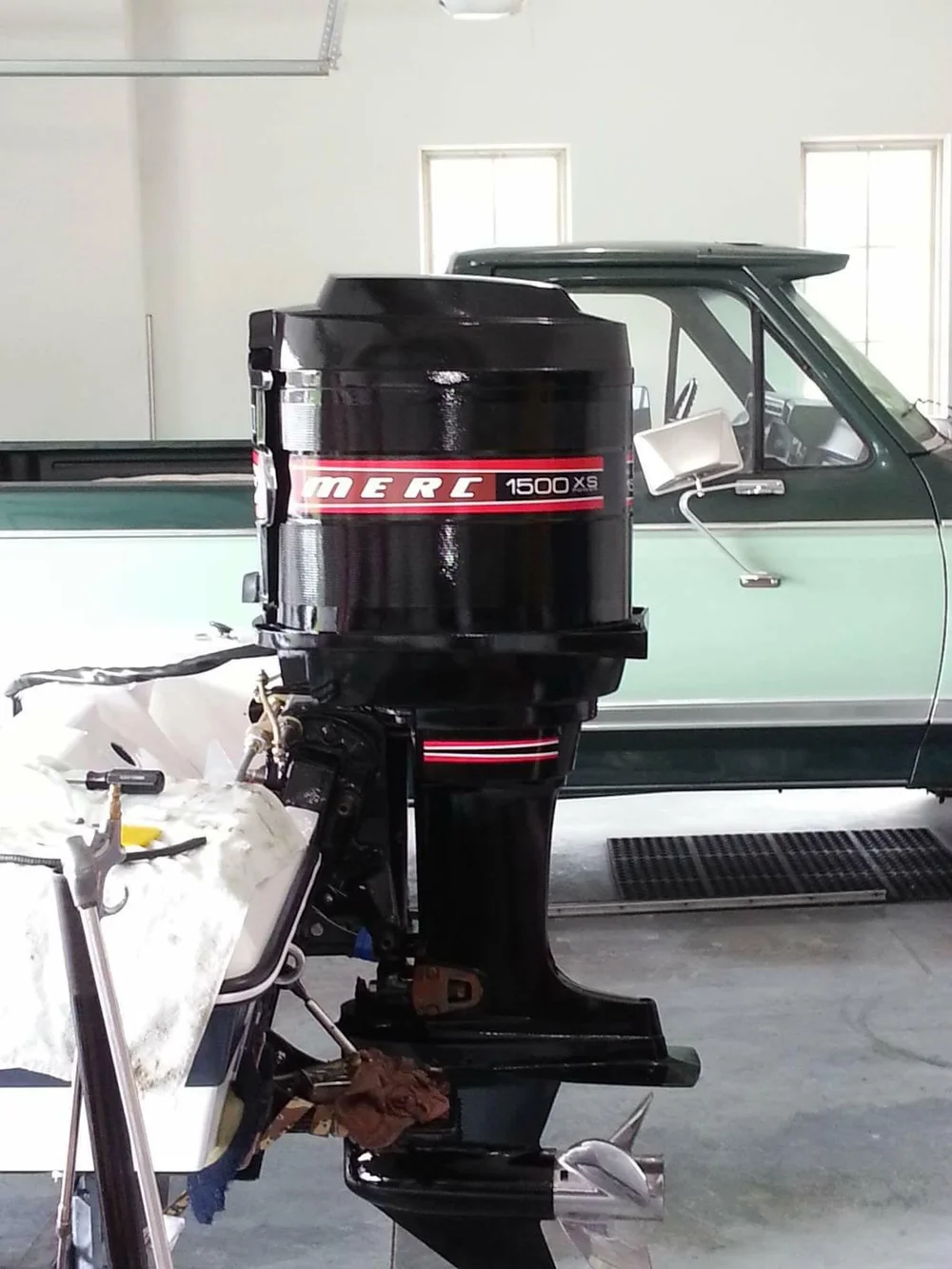 1975 Checkmate V-Mate: A Family Project — Wave To Wave