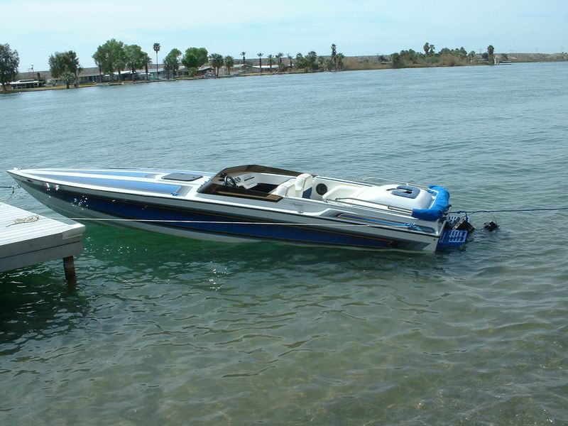 Classic Midsize Sport Boats: Performance and Design from the Nineties ...