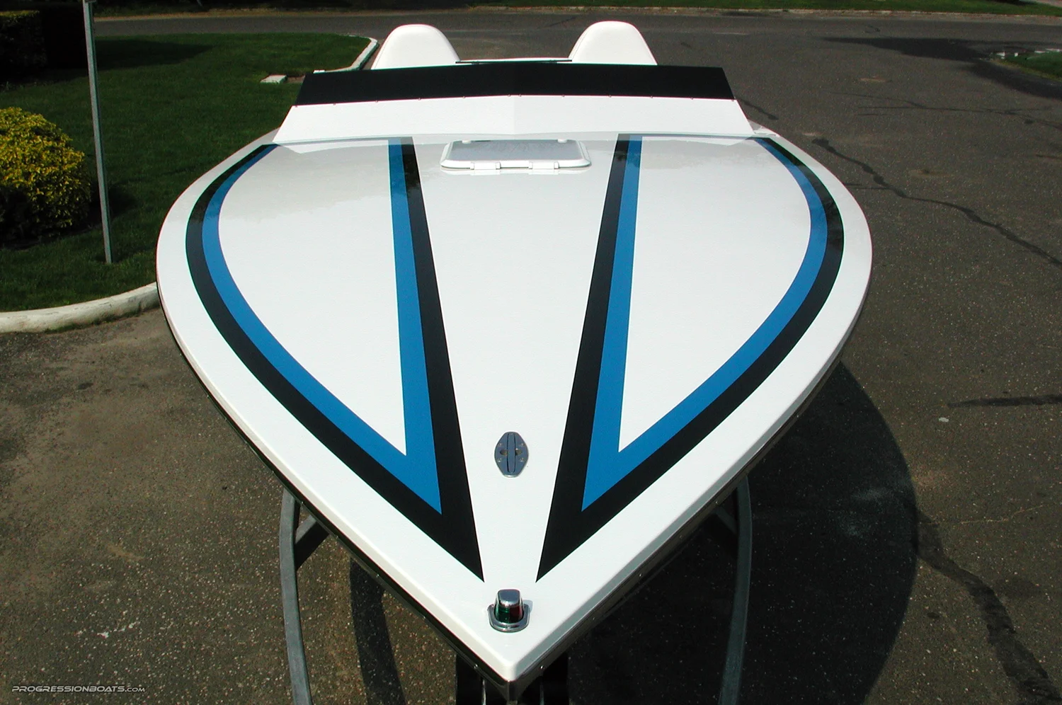 Classic Midsize Sport Boats: Performance and Design from the Nineties ...