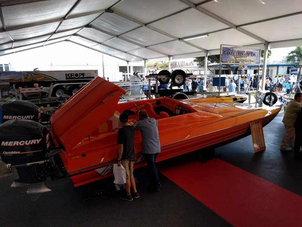 Bringing an Old Cat Home: Classic Single Engine Sport Cats — Wave To Wave