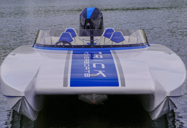 Trick Powerboats 23 Widebody: Passion and Experience Create a Winning ...