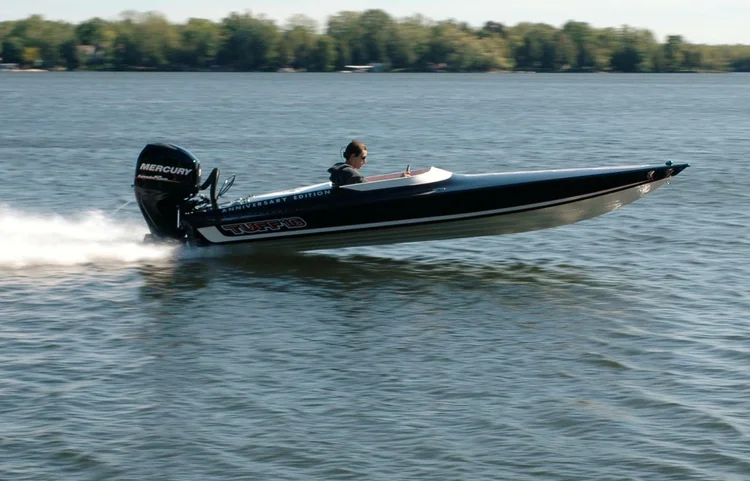 Comparing the Mercury Racing 60R and Formula Race on a Tuff 16: What is ...