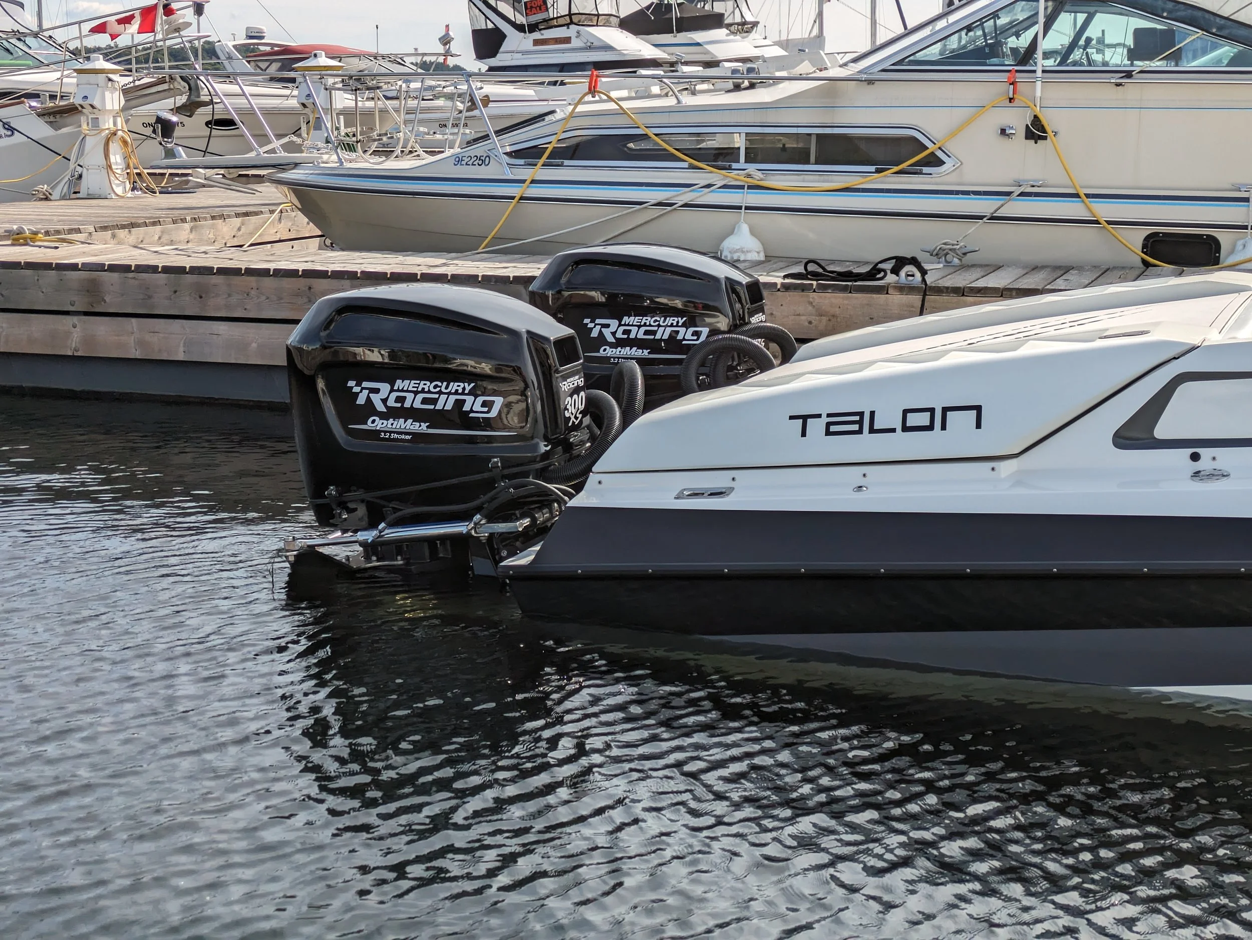 Mercury Racing Brings Options: The 15 Inch 300R, 200R and ROS Outboards ...