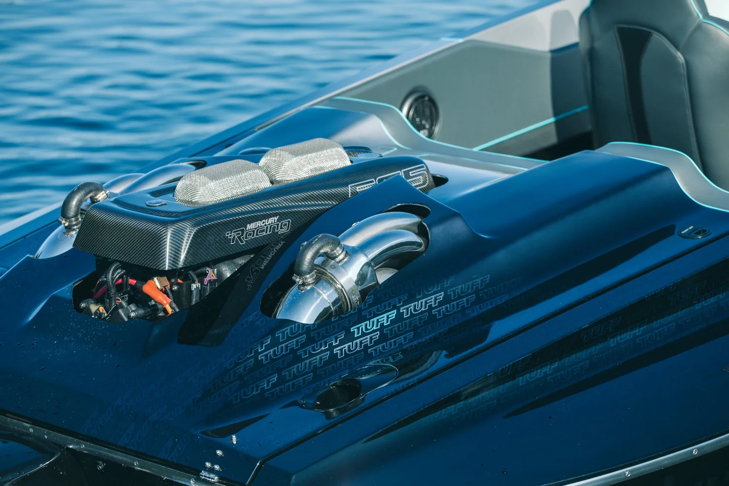 Mercury Racing 565 vs Ilmor MV8 570: These Popular Engines Battle for ...