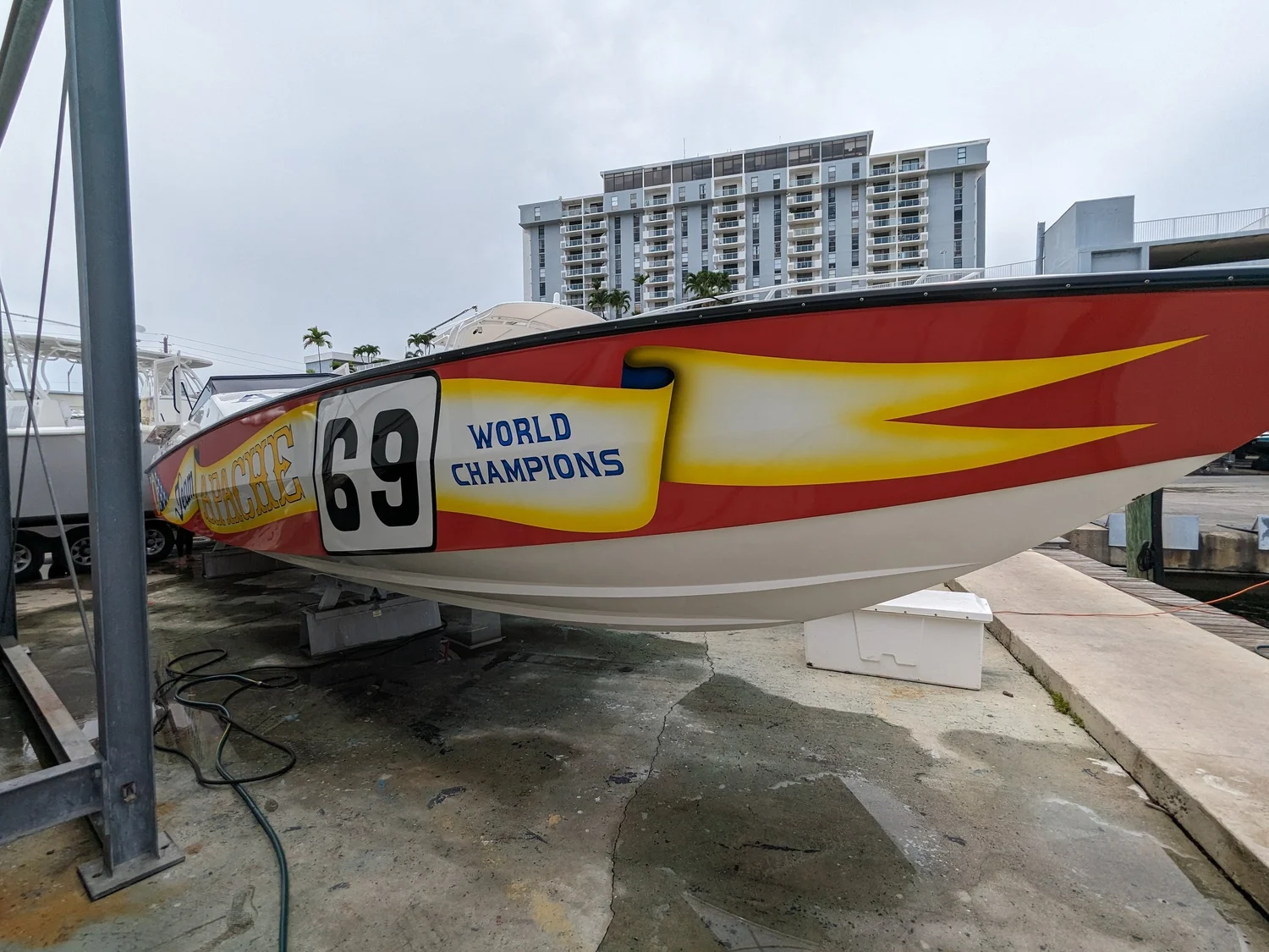 The Most Storied 41 Apache Race Boat Restoration: Team Apache Lives On ...