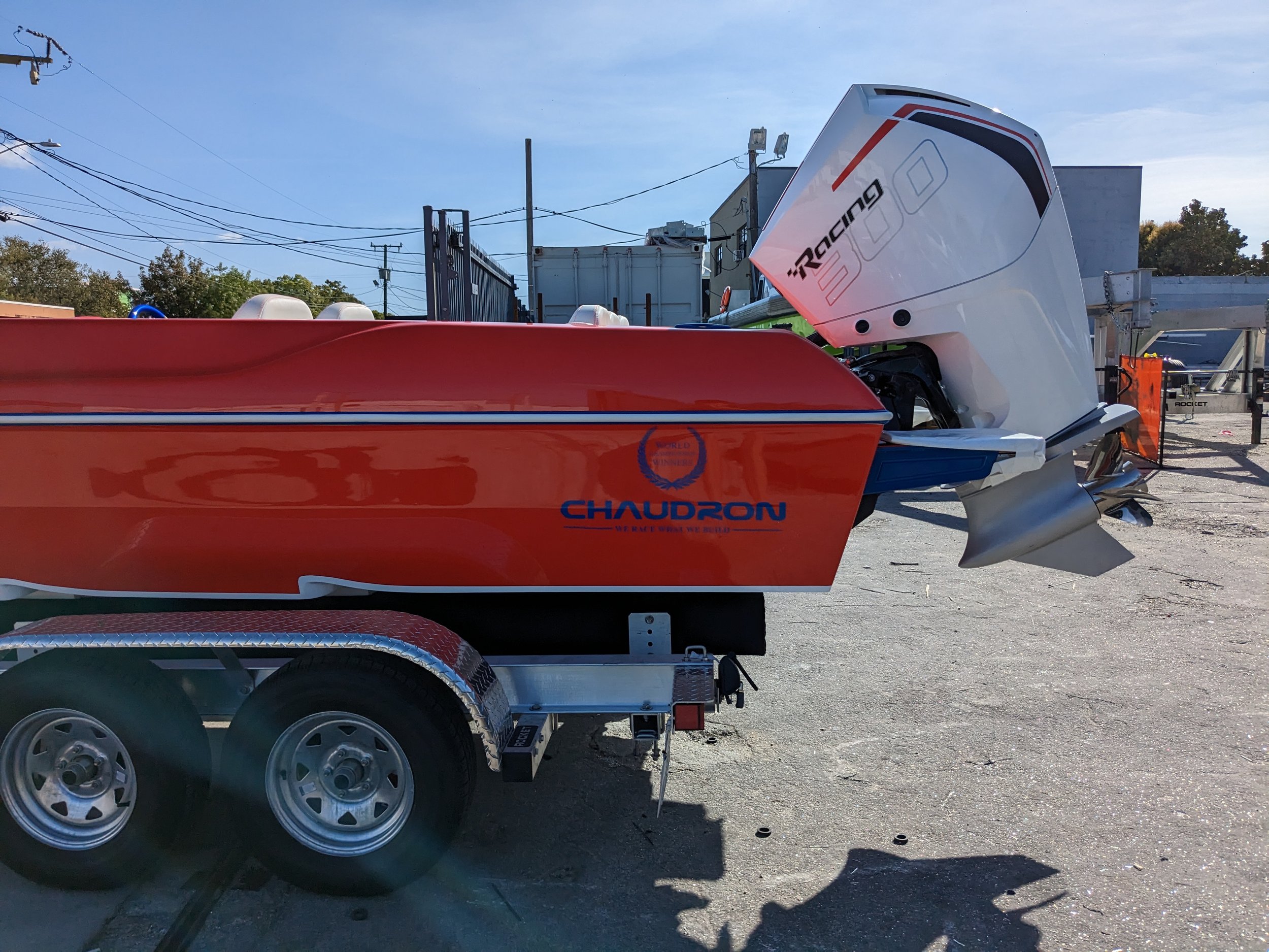 Mercury Racing Brings Options: The 15 Inch 300R, 200R and ROS Outboards ...