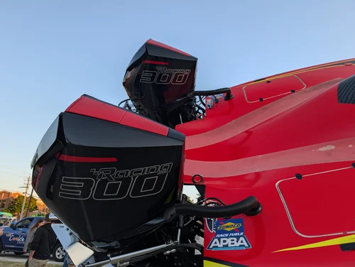 Mercury Racing Brings Options: The 15 Inch 300R, 200R and ROS Outboards ...