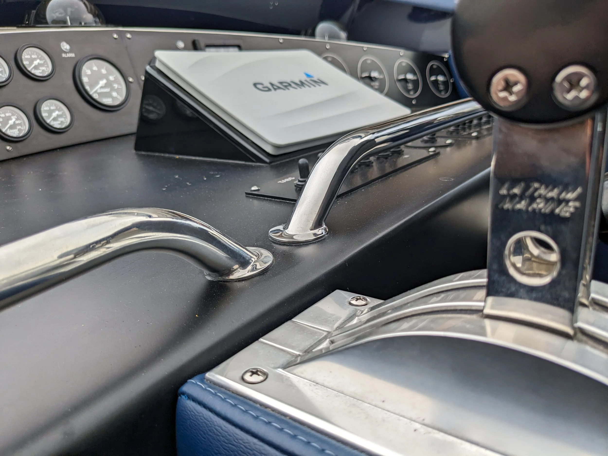 The Most Storied 41 Apache Race Boat Restoration: Team Apache Lives On ...