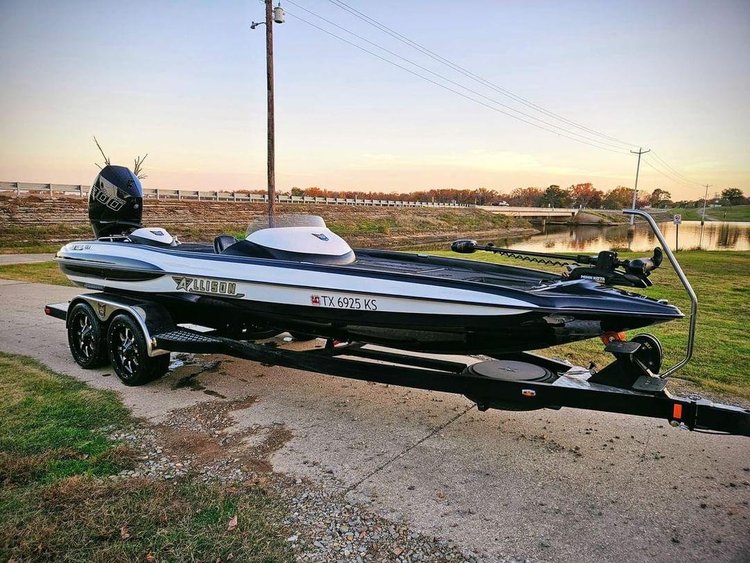 Allison XB-21 ProSport: Can One Boat Do It All? — Wave To Wave