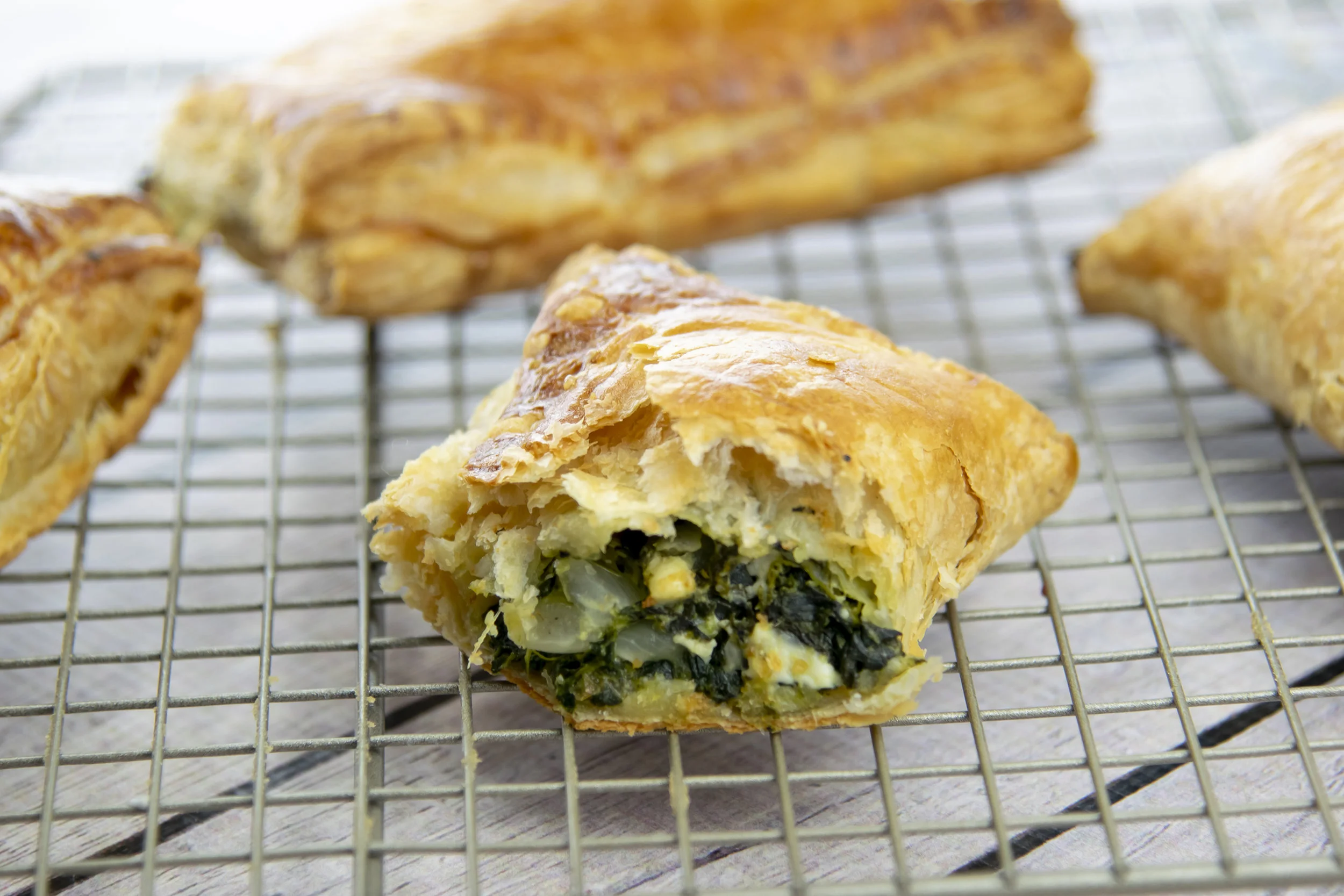 How to Make Spanakopita Puffs