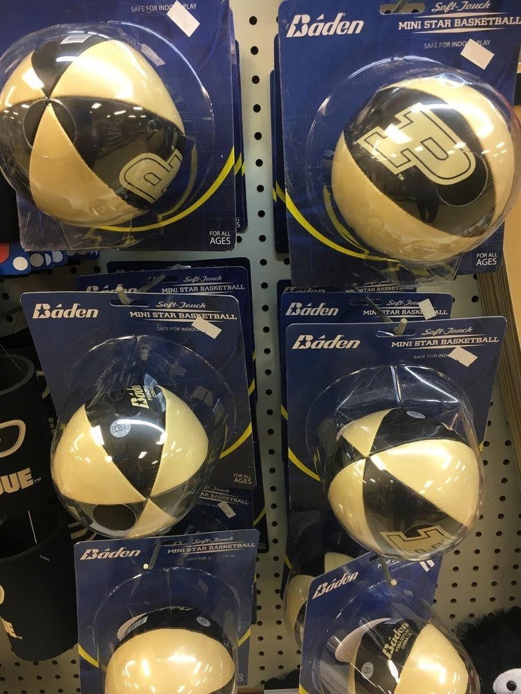 Discount Den — Sporting Goods