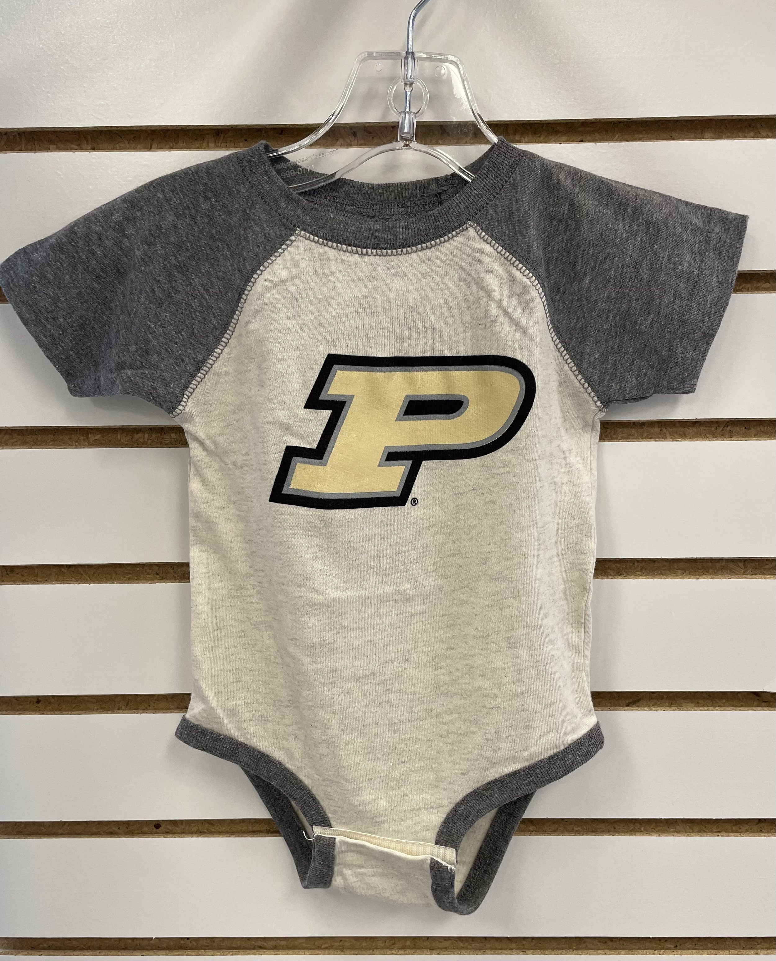 Discount Den — Youth Apparel