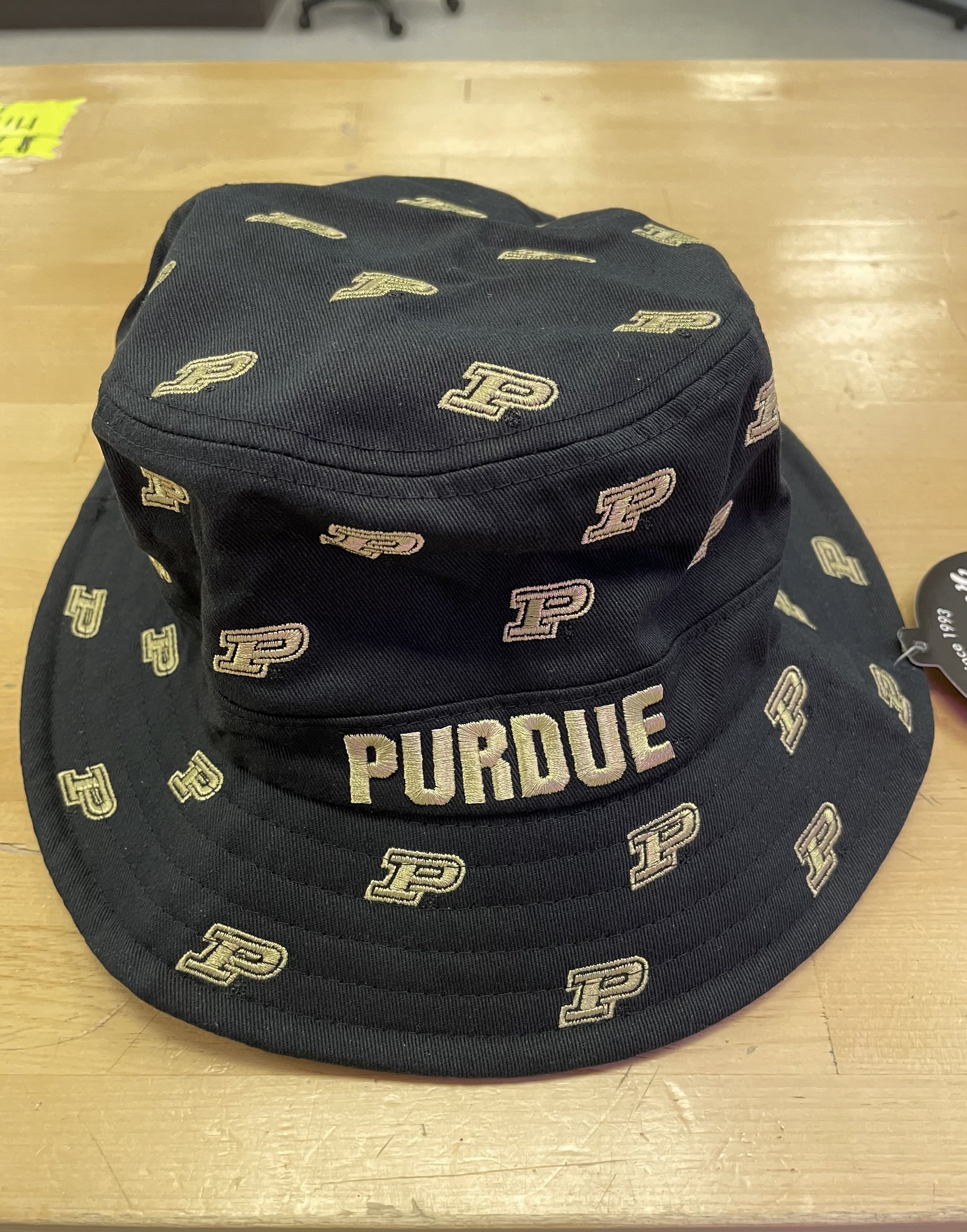 Discount Den — Hats