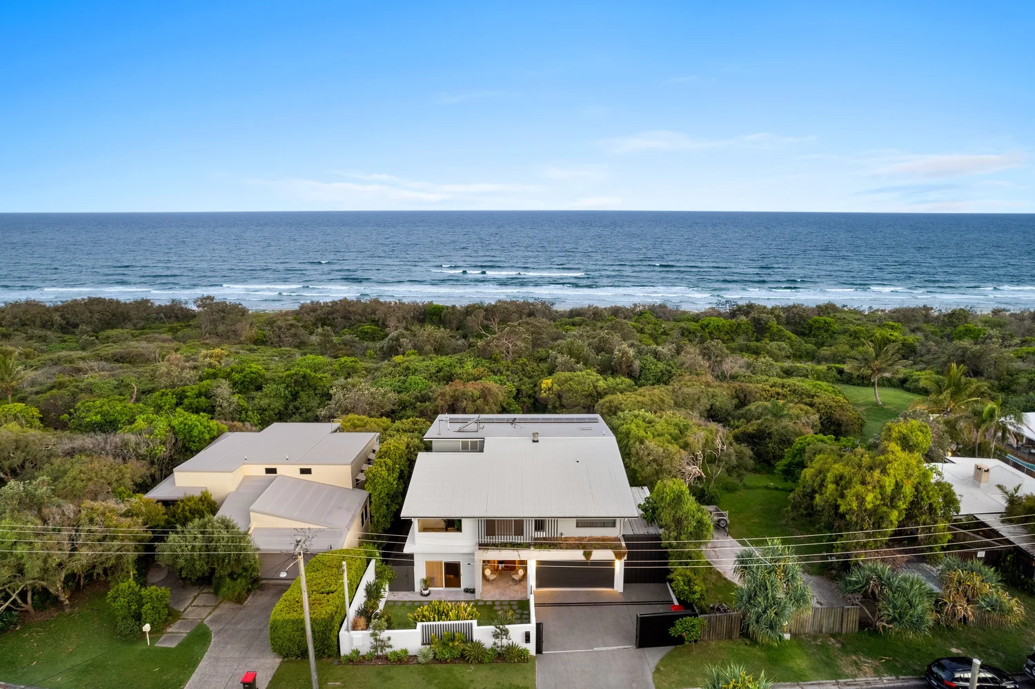 Bombora Beach House Noosa – Luxury Absolute Beachfront Accommodation at ...