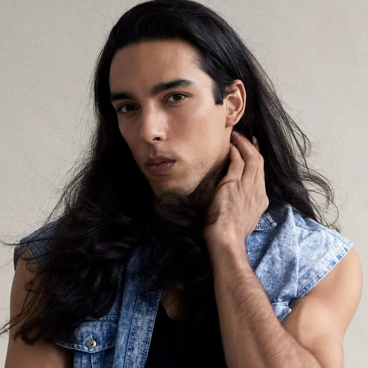 MASSARDO MODEL MANAGEMENT