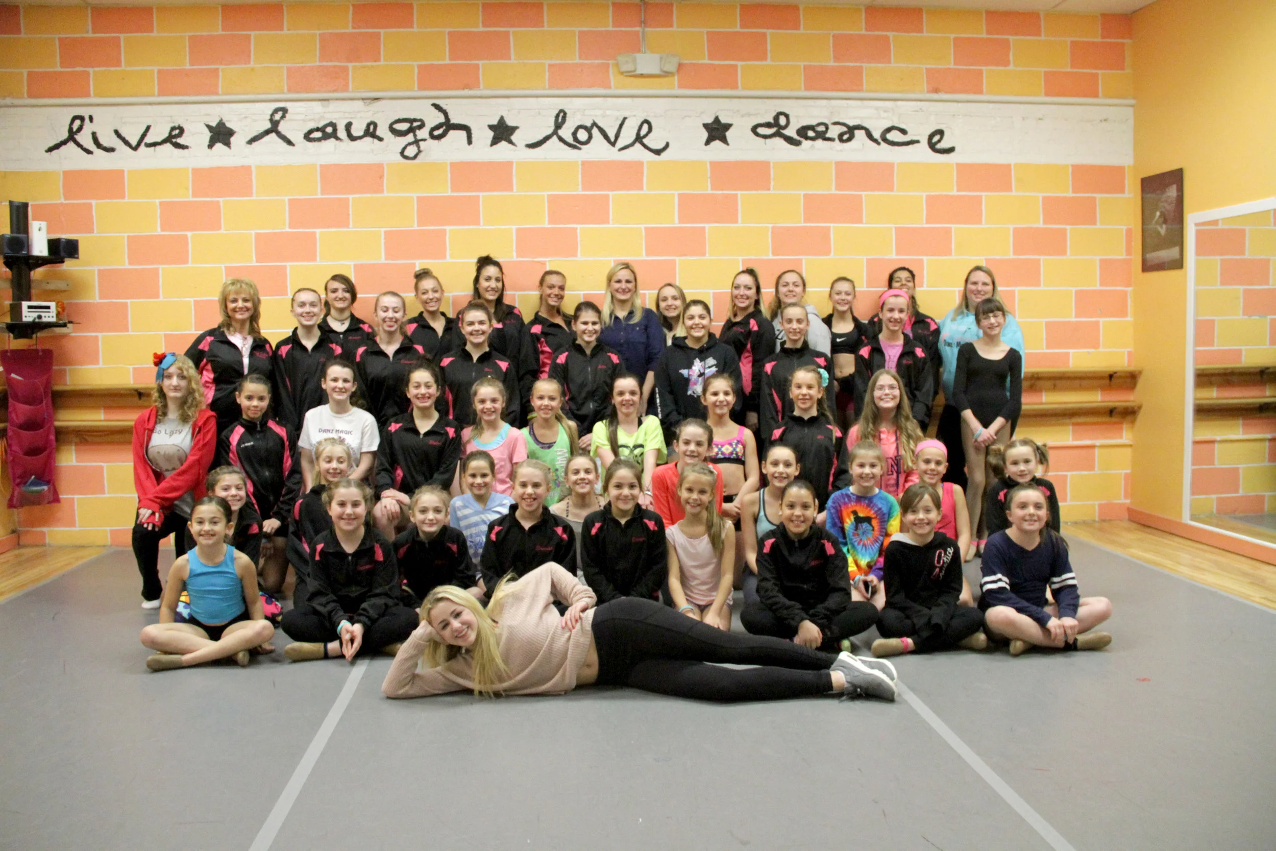Dance Team — Danz Magic