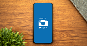MND25 48 MP Autofocus / 4K Ultra HD Camera w/Selfie Mirror — Minolta ...
