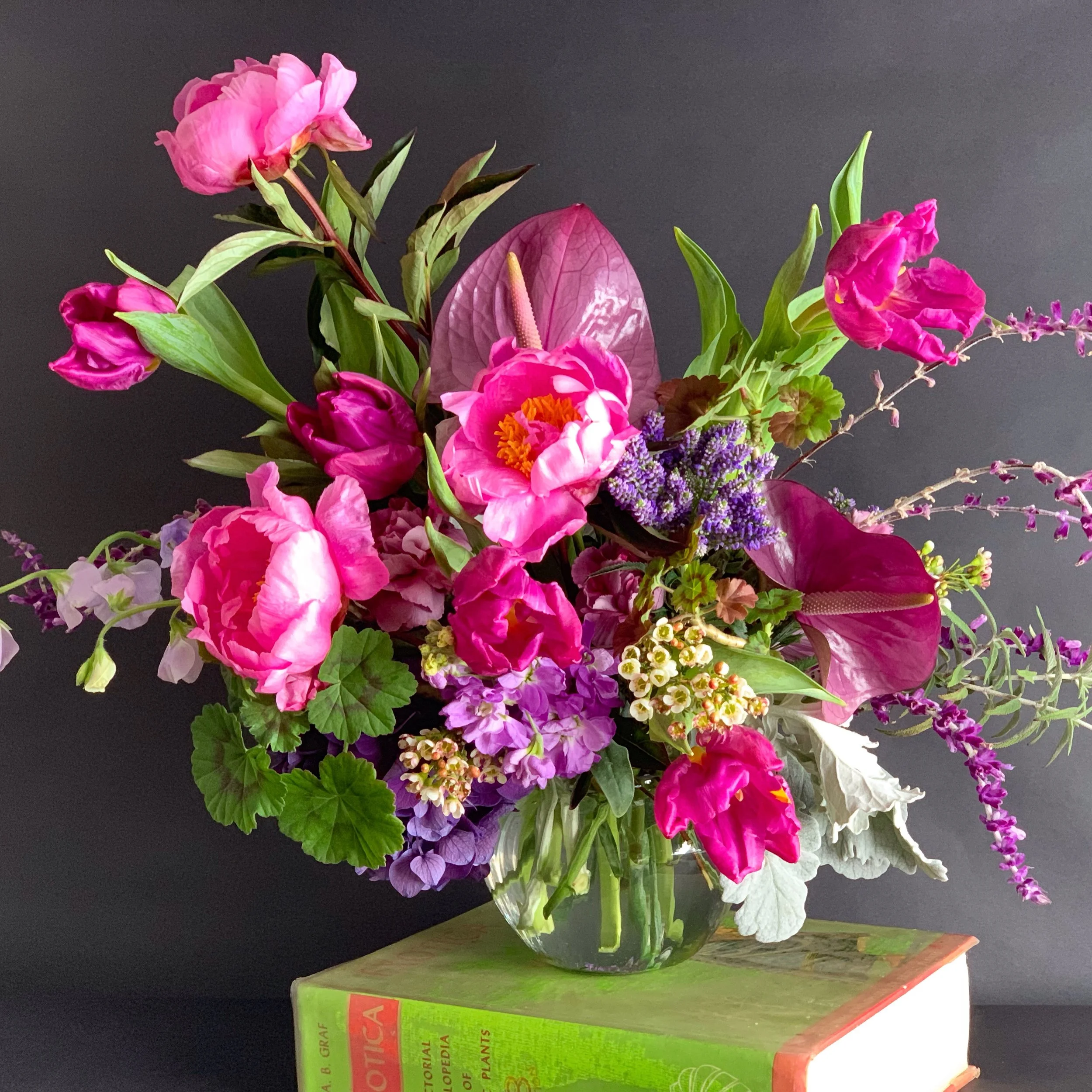 Offering wedding flowers with sustainable design, to the Ojai Valley ...