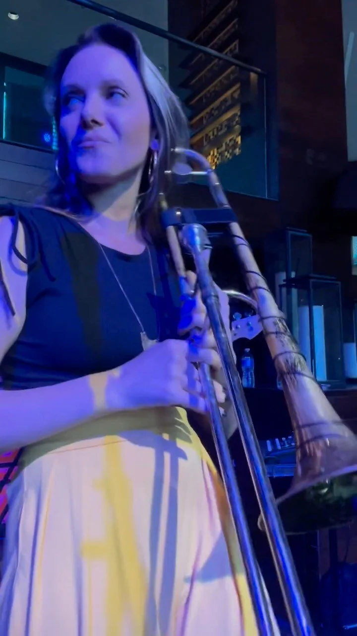 TROMBONE WARM-UP ROUTINE // PLAY-ALONG // Long Tones, Range Extension ...