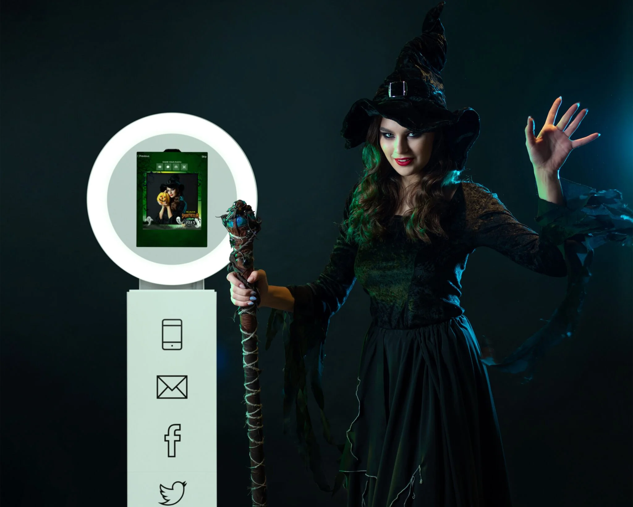 Seattle Holiday Party Photo Booths – Festive & Fun Event Experiences ...