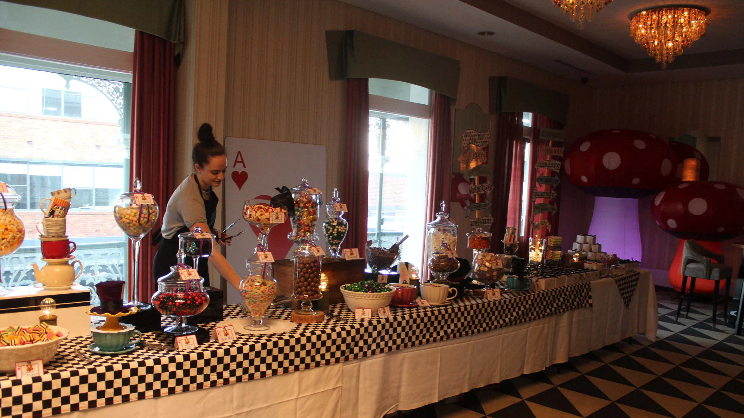 Alice In Wonderland - Mad Hatter's Tea Party — Brisbane Lolly Buffets
