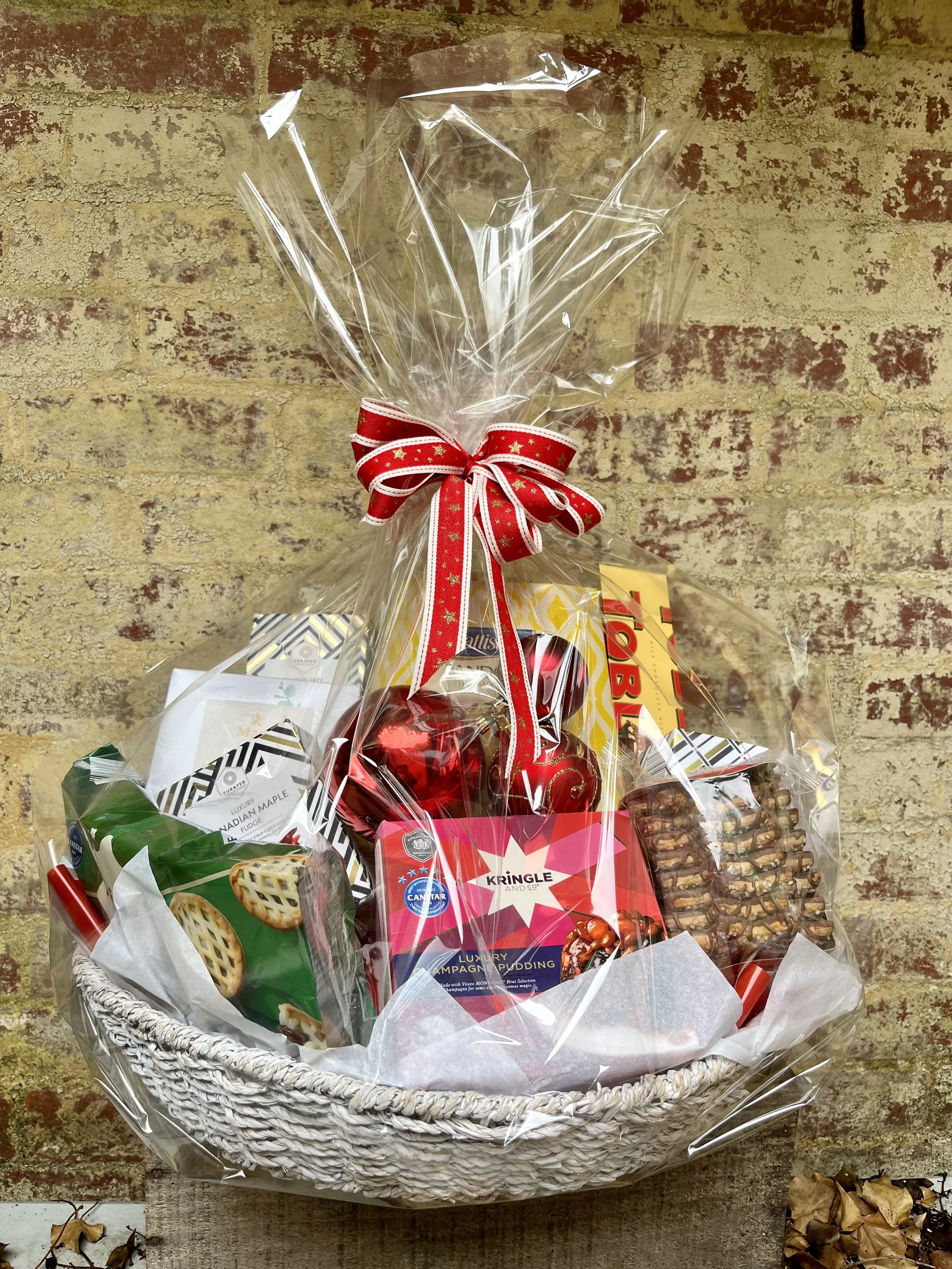 Deluxe Mixed Hamper — Kenney's Flowers