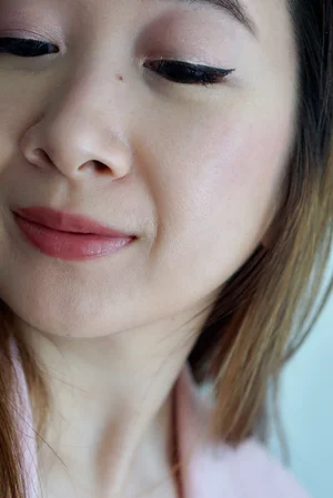 How to Complete a Rosy Look with 3 Products in 5 Minutes | Happily Ever ...