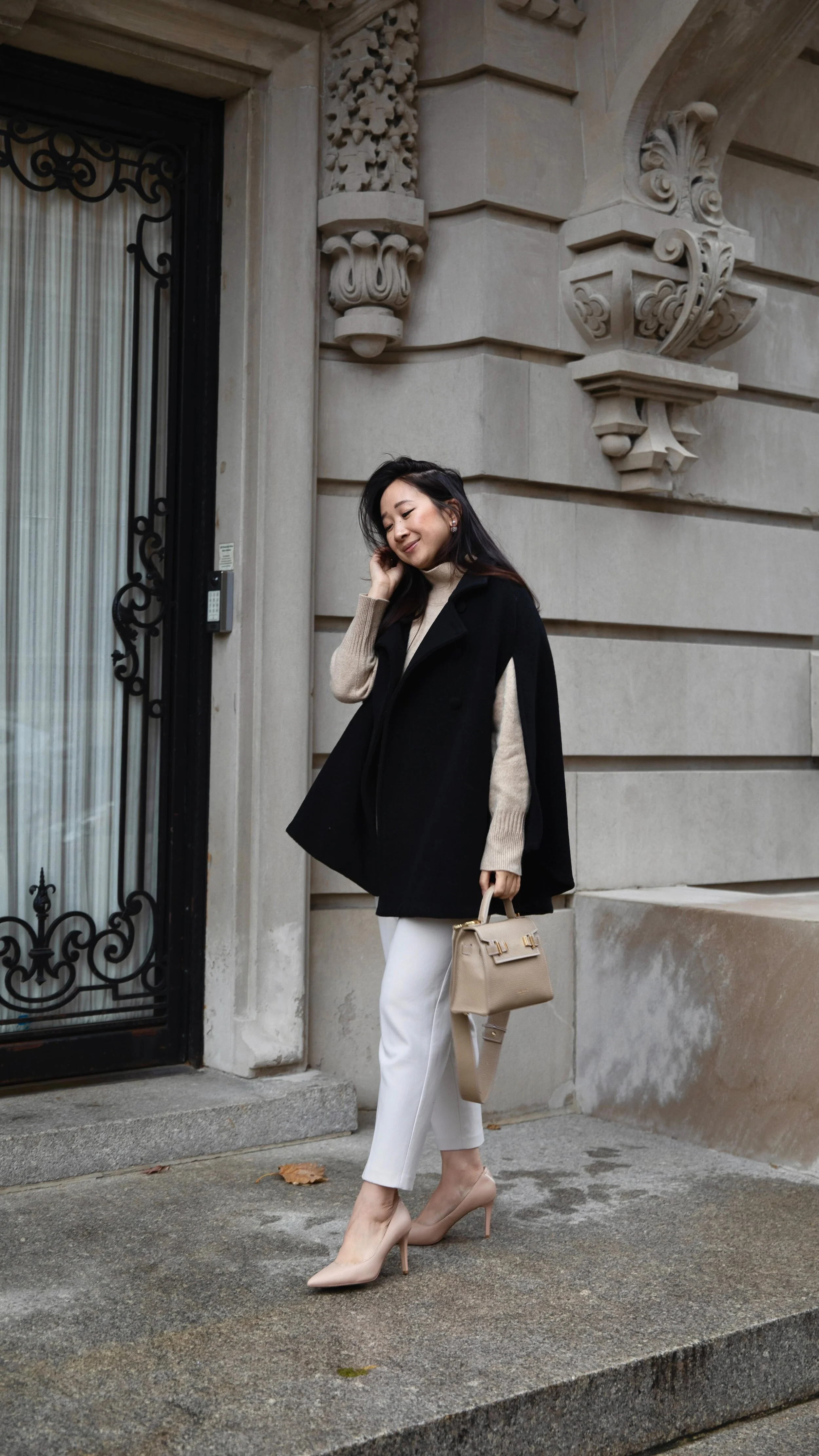 5 Red Bag Outfit Ideas | Happily Ever Style