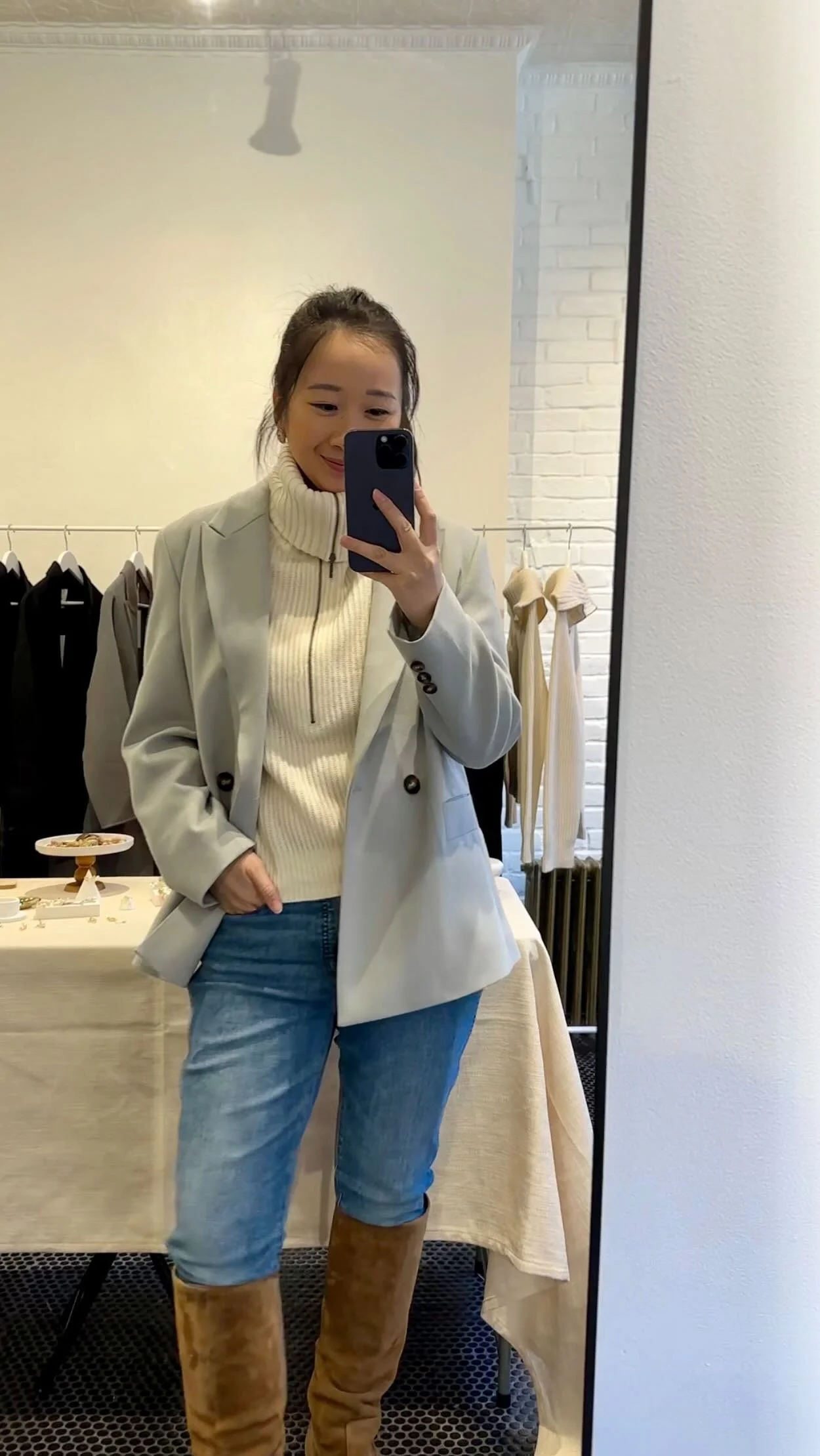 5 Red Bag Outfit Ideas | Happily Ever Style