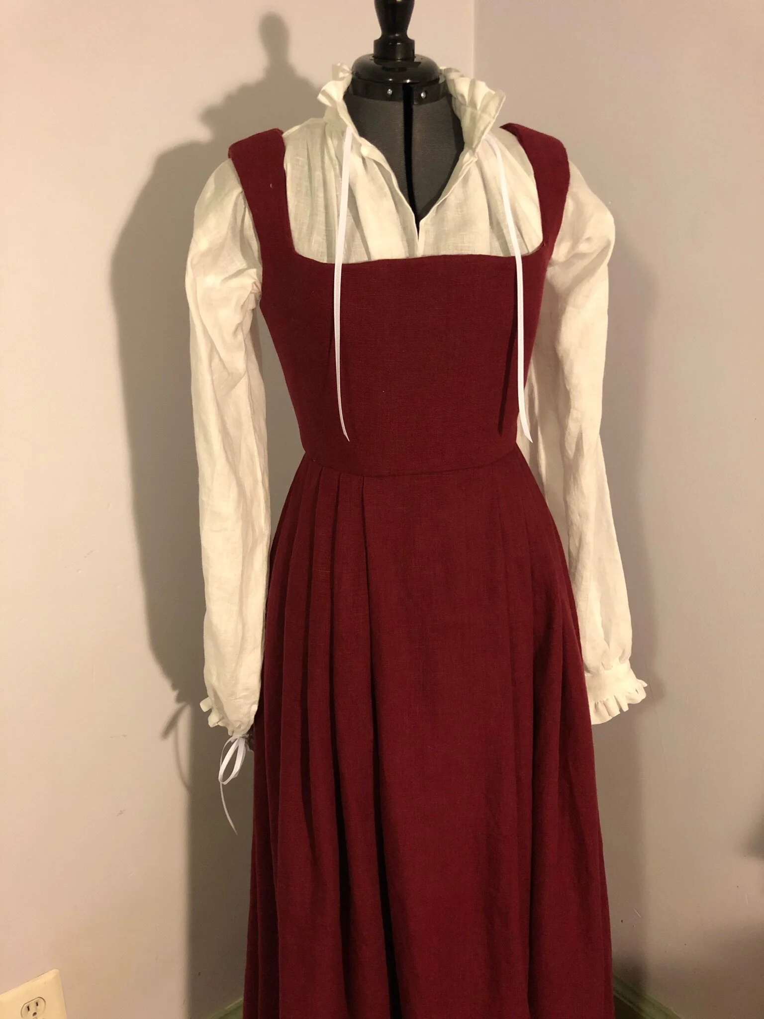 Various Kirtles — Courtly Clothier