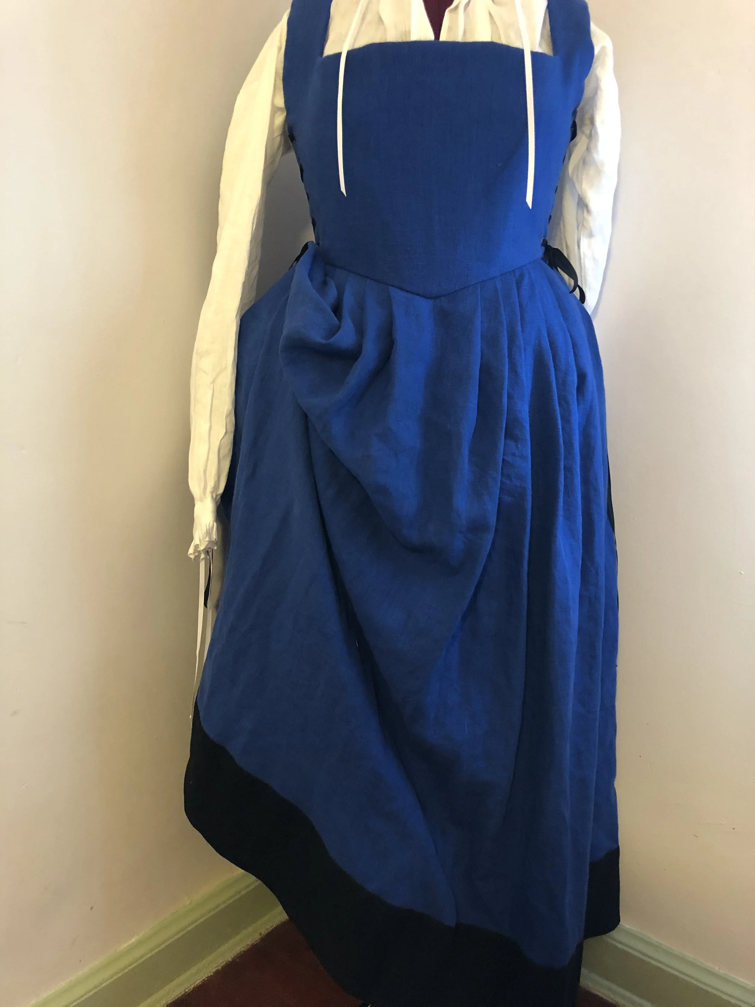Various Kirtles — Courtly Clothier