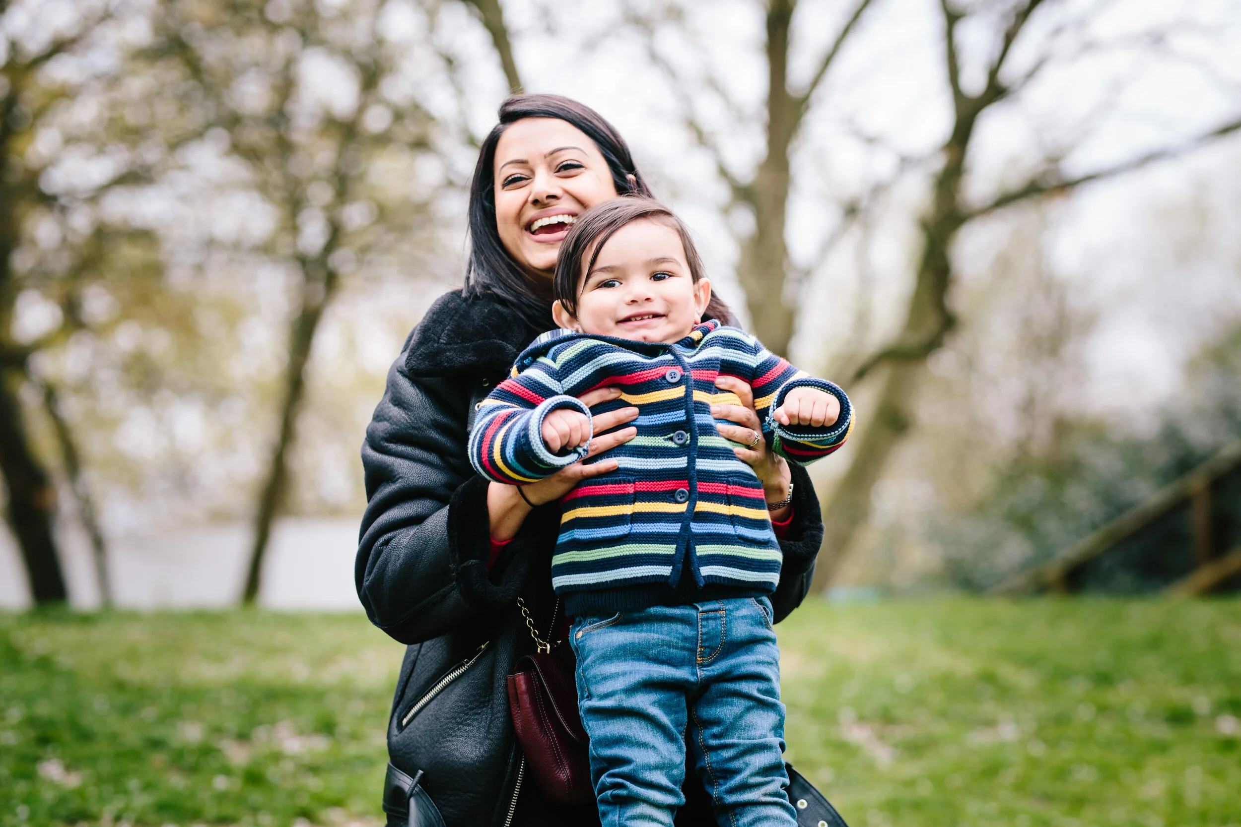 My simple secret to capturing gorgeous photos of camera-shy mums ...