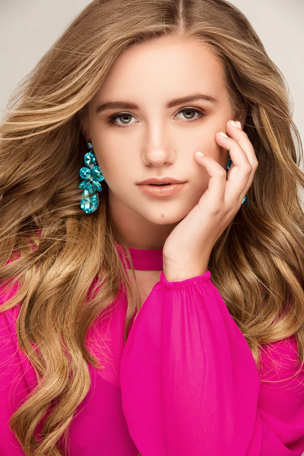 Makeup For Pageant Headshots | Saubhaya Makeup