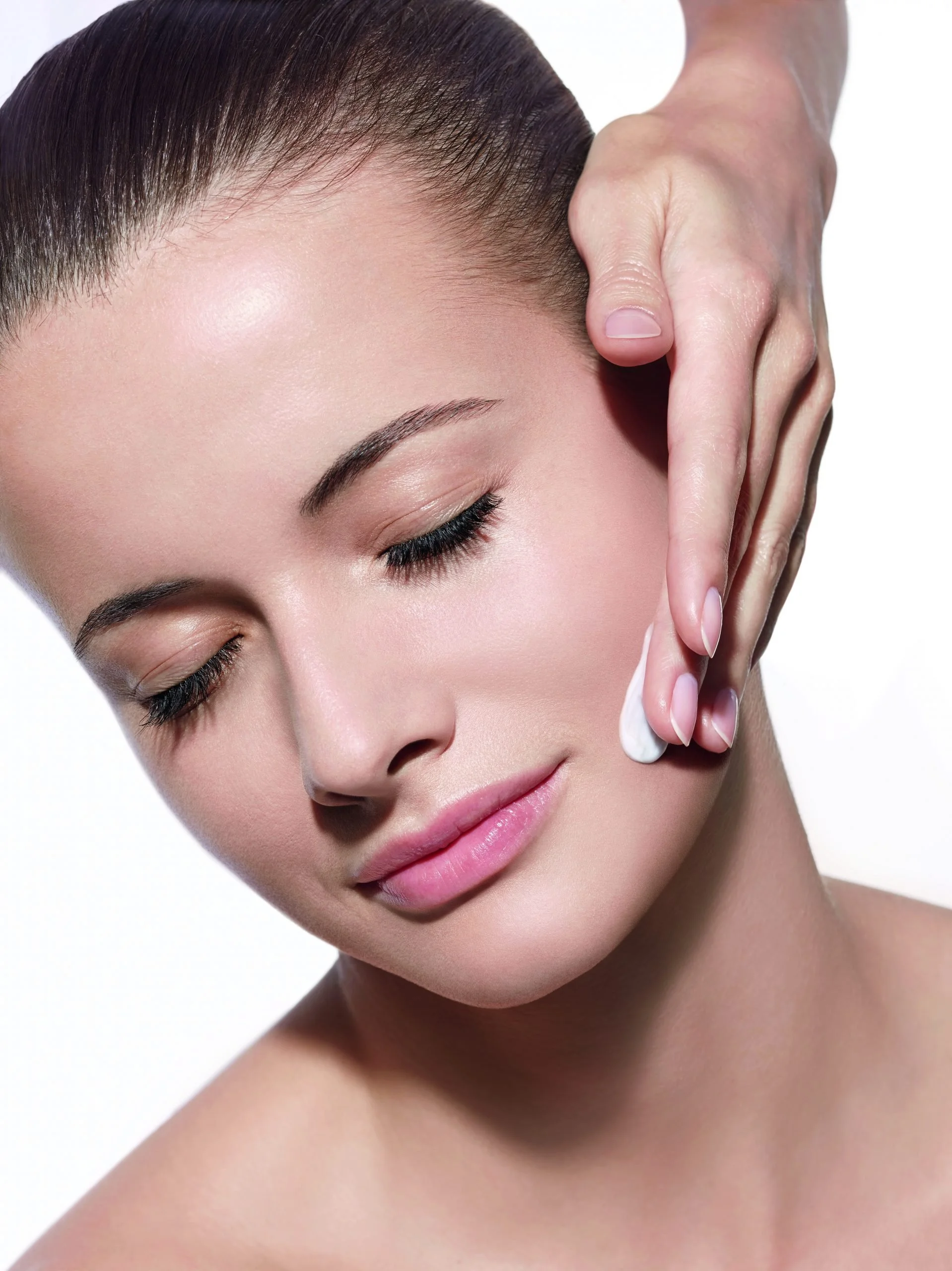 RAW yxe Cosmetic Enhancement Clinic