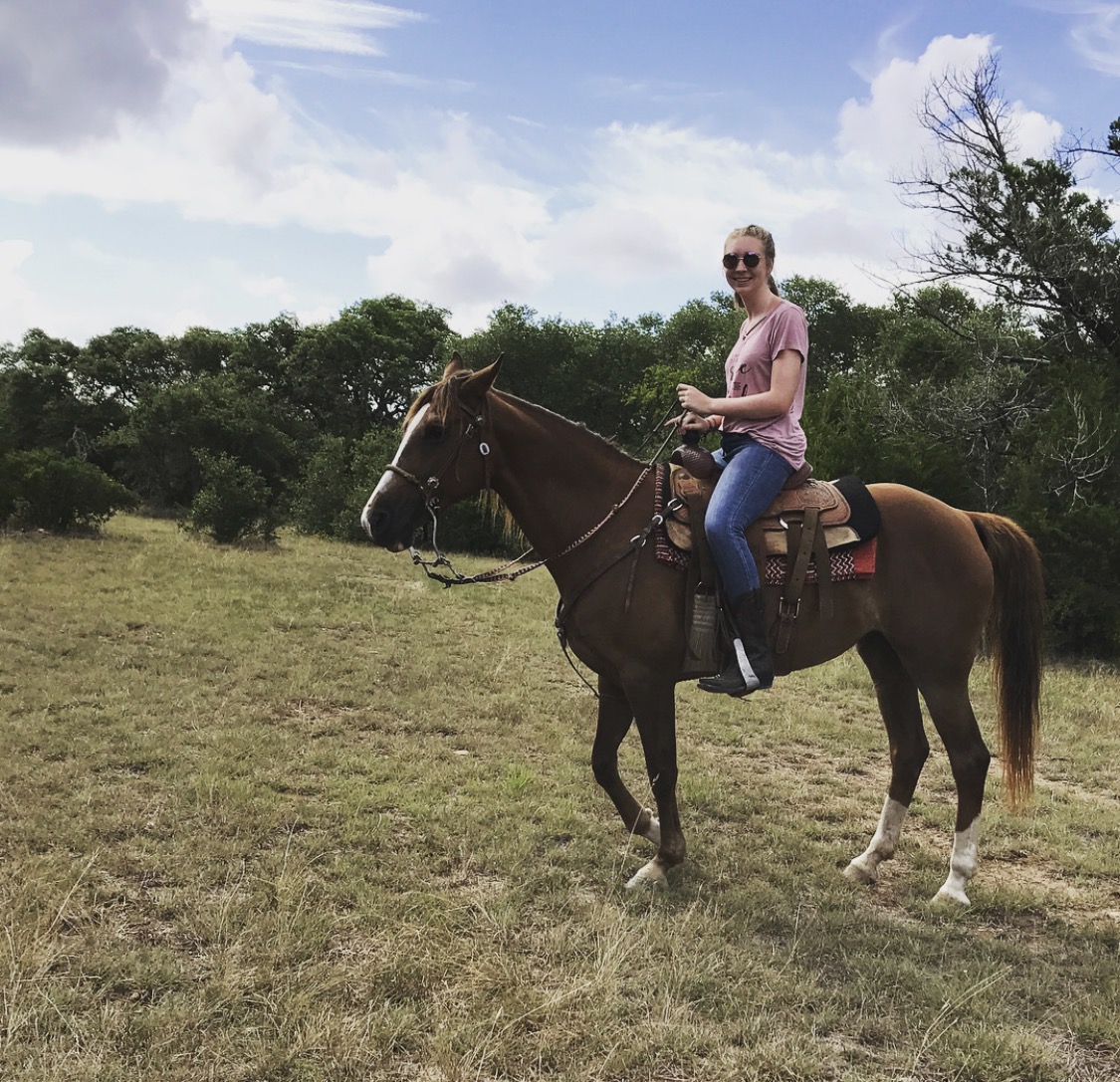 FAMILY HORSEBACK RIDING - Making Memories